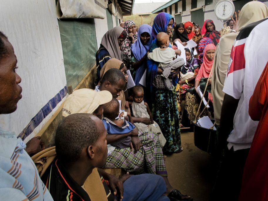 Kenya: Humanitarian crisis in the outskirts of the overcrowded Dadaab ...