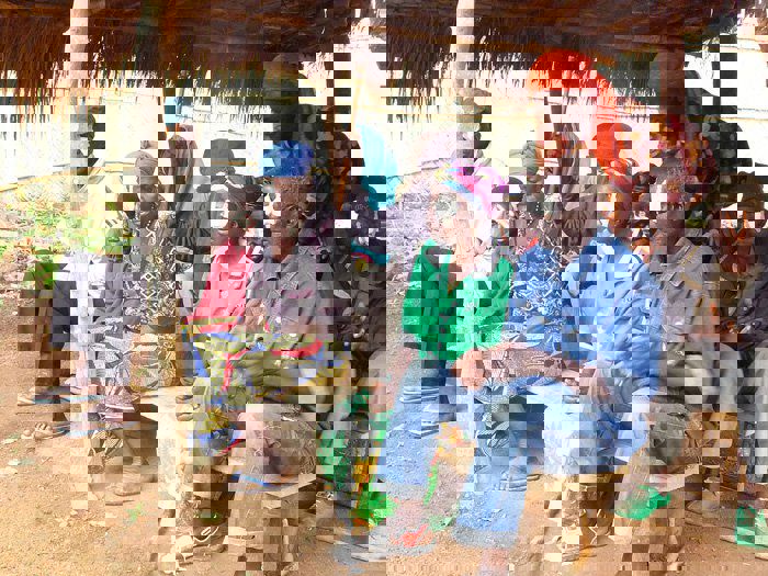 Unique cooperation leads to successful eye surgery camp | MSF Hong Kong